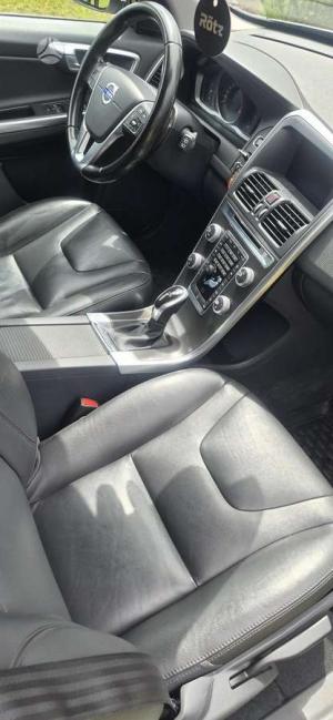 Balts Volvo XC60 2015 Varėna, ar dzinēja tilpumu 1.97 L un nobraukumu 142 tūkst. km par 14700 €, foto 10 vietnē AUTOMOTO.COM.LV