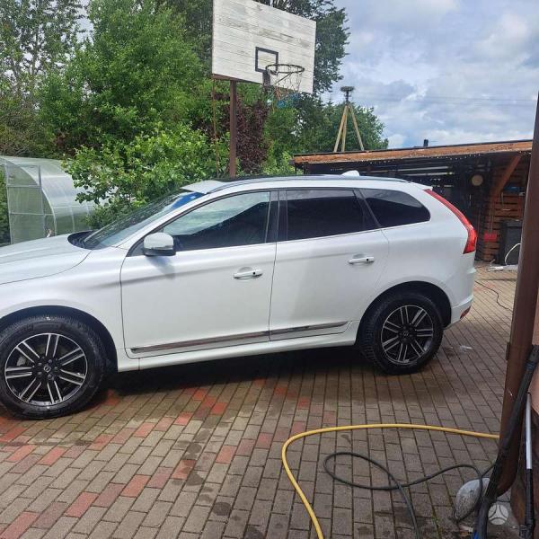 Balts Volvo XC60 2016 Kuršėnai, ar dzinēja tilpumu 2.00 L un nobraukumu 265 tūkst. km par 11000 €, foto 8 vietnē AUTOMOTO.COM.LV