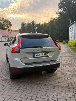Balts Volvo XC60 2010 Jelgava, ar dzinēja tilpumu 2.00 L un nobraukumu 413 tūkst. km par 6800 €, foto 6 vietnē AUTOMOTO.COM.LV