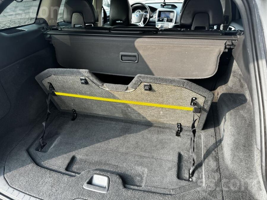 Balts Volvo XC60 2010 Jelgava, ar dzinēja tilpumu 2.00 L un nobraukumu 413 tūkst. km par 6800 €, foto 12 vietnē AUTOMOTO.COM.LV