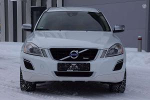White Volvo XC60 2011 in Vilnius, with an engine capacity of 1.97 L and mileage of 229 thousand km for 9850 €, photo 2 on AUTOMOTO.COM.LV