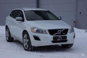 White Volvo XC60 2011 in Vilnius, with an engine capacity of 1.97 L and mileage of 229 thousand km for 9850 €, photo 4 on AUTOMOTO.COM.LV