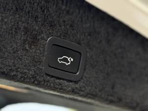 Balts Volvo XC60 2012 Jūrmala, ar dzinēja tilpumu 2.40 L un nobraukumu 275 tūkst. km par 8950 €, foto 18 vietnē AUTOMOTO.COM.LV