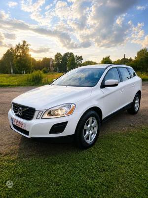 Balts Volvo XC60 2012 Ignalina, ar dzinēja tilpumu 2.40 L un nobraukumu 229 tūkst. km par 7950 €, foto  vietnē AUTOMOTO.COM.LV