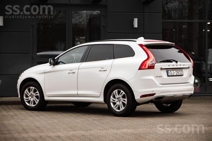 Balts Volvo XC60 2013 Jelgava, ar dzinēja tilpumu 2.40 L un nobraukumu 0 tūkst. km par 14690 €, foto 11 vietnē AUTOMOTO.COM.LV