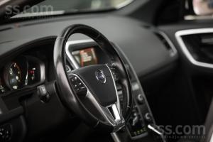 Balts Volvo XC60 2013 Jelgava, ar dzinēja tilpumu 2.40 L un nobraukumu 0 tūkst. km par 14690 €, foto 20 vietnē AUTOMOTO.COM.LV