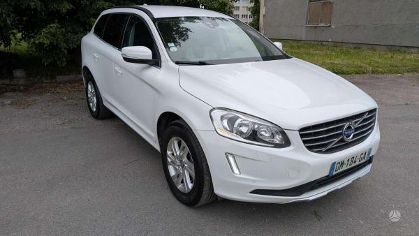 White Volvo XC60 2014 in Panevezys, with an engine capacity of 2.00 L and mileage of 242 thousand km for 9350 €, photo 1 on AUTOMOTO.COM.LV