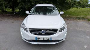 White Volvo XC60 2014 in Panevezys, with an engine capacity of 2.00 L and mileage of 242 thousand km for 9350 €, photo 4 on AUTOMOTO.COM.LV