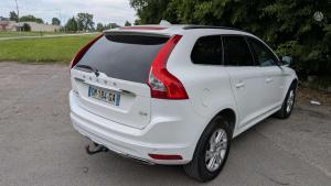 White Volvo XC60 2014 in Panevezys, with an engine capacity of 2.00 L and mileage of 242 thousand km for 9350 €, photo 10 on AUTOMOTO.COM.LV