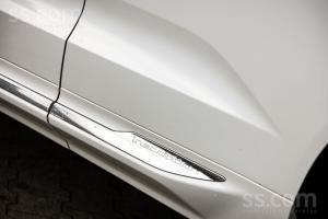 Balts Volvo XC60 2020 Jelgava, ar dzinēja tilpumu 2.00 L un nobraukumu 0 tūkst. km par 34790 €, foto 10 vietnē AUTOMOTO.COM.LV