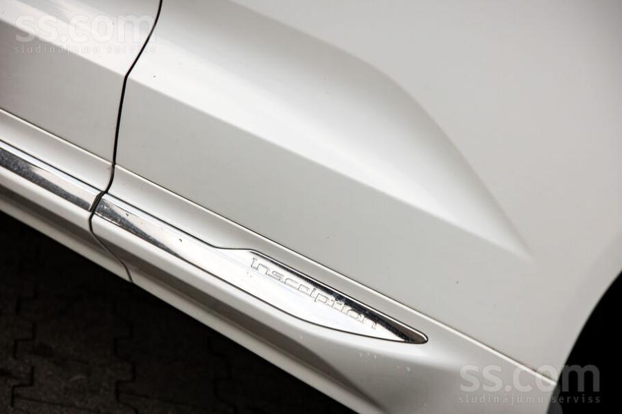 Balts Volvo XC60 2020 Jelgava, ar dzinēja tilpumu 2.00 L un nobraukumu 0 tūkst. km par 34790 €, foto 10 vietnē AUTOMOTO.COM.LV