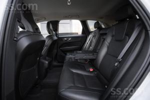 Balts Volvo XC60 2020 Jelgava, ar dzinēja tilpumu 2.00 L un nobraukumu 0 tūkst. km par 34790 €, foto 13 vietnē AUTOMOTO.COM.LV