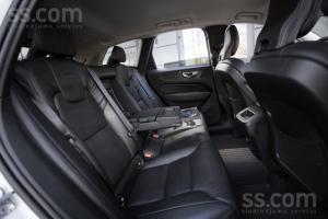 Balts Volvo XC60 2020 Jelgava, ar dzinēja tilpumu 2.00 L un nobraukumu 0 tūkst. km par 34790 €, foto 14 vietnē AUTOMOTO.COM.LV