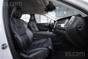 Balts Volvo XC60 2020 Jelgava, ar dzinēja tilpumu 2.00 L un nobraukumu 0 tūkst. km par 34790 €, foto 15 vietnē AUTOMOTO.COM.LV