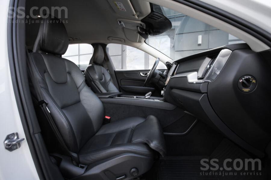 Balts Volvo XC60 2020 Jelgava, ar dzinēja tilpumu 2.00 L un nobraukumu 0 tūkst. km par 34790 €, foto 15 vietnē AUTOMOTO.COM.LV