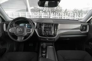 Balts Volvo XC60 2021 Viļņa, ar dzinēja tilpumu 0.00 L un nobraukumu 210 tūkst. km par 23000 €, foto 21 vietnē AUTOMOTO.COM.LV