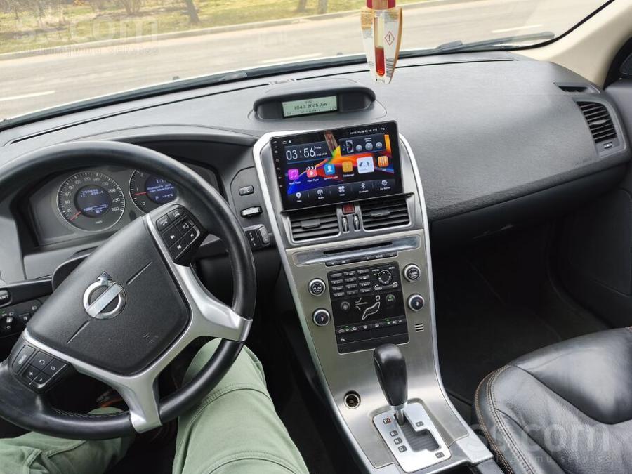 White Volvo XC60 2010 in Dobele, with an engine capacity of 2.40 L and mileage of 390 thousand km for 5800 €, photo 6 on AUTOMOTO.COM.LV
