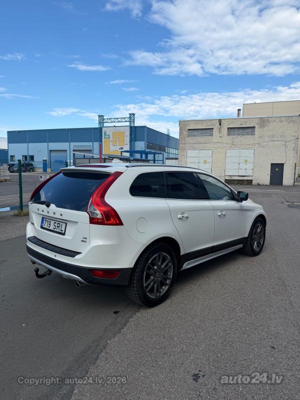 Balts Volvo XC60 2009 Tallina, ar dzinēja tilpumu 2.40 L un nobraukumu 295 tūkst. km par 6999 €, foto 7 vietnē AUTOMOTO.COM.LV
