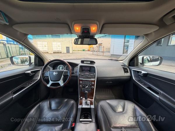 Balts Volvo XC60 2009 Tallina, ar dzinēja tilpumu 2.40 L un nobraukumu 295 tūkst. km par 6999 €, foto 9 vietnē AUTOMOTO.COM.LV