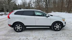 White Volvo XC60 2011 in Kuressaare, with an engine capacity of 2.40 L and mileage of 320 thousand km for 8500 €, photo 2 on AUTOMOTO.COM.LV