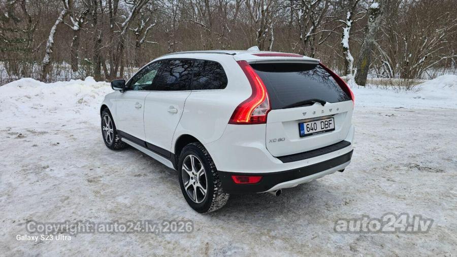 White Volvo XC60 2011 in Kuressaare, with an engine capacity of 2.40 L and mileage of 320 thousand km for 8500 €, photo 5 on AUTOMOTO.COM.LV