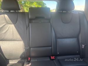 Balts Volvo XC60 2012 Tallina, ar dzinēja tilpumu 2.00 L un nobraukumu 328 tūkst. km par 10000 €, foto 5 vietnē AUTOMOTO.COM.LV