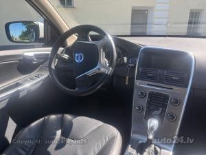 Balts Volvo XC60 2012 Tallina, ar dzinēja tilpumu 2.00 L un nobraukumu 328 tūkst. km par 10000 €, foto 9 vietnē AUTOMOTO.COM.LV