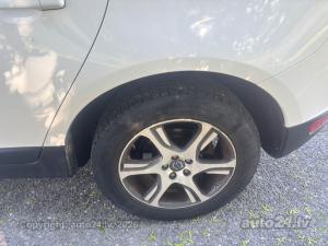 Balts Volvo XC60 2012 Tallina, ar dzinēja tilpumu 2.00 L un nobraukumu 328 tūkst. km par 10000 €, foto 23 vietnē AUTOMOTO.COM.LV