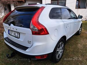 Balts Volvo XC60 2013 Pelva, ar dzinēja tilpumu 2.40 L un nobraukumu 285 tūkst. km par 6990 €, foto 3 vietnē AUTOMOTO.COM.LV