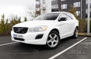 Balts Volvo XC60 2013 Tallina, ar dzinēja tilpumu 2.00 L un nobraukumu 259 tūkst. km par 8999 €, foto 4 vietnē AUTOMOTO.COM.LV