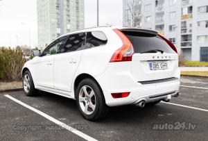 Balts Volvo XC60 2013 Tallina, ar dzinēja tilpumu 2.00 L un nobraukumu 259 tūkst. km par 8999 €, foto 5 vietnē AUTOMOTO.COM.LV