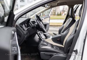 Balts Volvo XC60 2013 Tallina, ar dzinēja tilpumu 2.00 L un nobraukumu 259 tūkst. km par 8999 €, foto 13 vietnē AUTOMOTO.COM.LV
