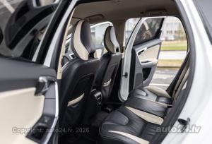 Balts Volvo XC60 2013 Tallina, ar dzinēja tilpumu 2.00 L un nobraukumu 259 tūkst. km par 8999 €, foto 18 vietnē AUTOMOTO.COM.LV