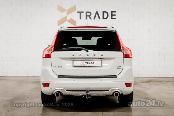 Balts Volvo XC60 2013 Pērnava, ar dzinēja tilpumu 2.40 L un nobraukumu 288 tūkst. km par 9990 €, foto 4 vietnē AUTOMOTO.COM.LV