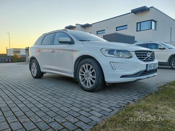 White Volvo XC60 2014 in Tallinn, with an engine capacity of 2.00 L and mileage of 197 thousand km for 14000 €, photo 2 on AUTOMOTO.COM.LV