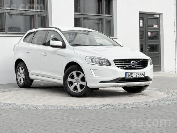 Balts Volvo XC60 2014 Jelgava, ar dzinēja tilpumu 2.40 L un nobraukumu 215 tūkst. km par 10200 €, foto 3 vietnē AUTOMOTO.COM.LV