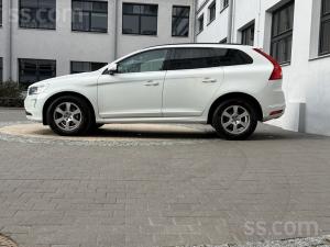 White Volvo XC60 2014 in Jelgava, with an engine capacity of 2.40 L and mileage of 215 thousand km for 10200 €, photo 5 on AUTOMOTO.COM.LV