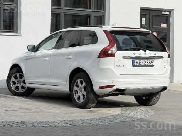 Balts Volvo XC60 2014 Jelgava, ar dzinēja tilpumu 2.40 L un nobraukumu 215 tūkst. km par 10200 €, foto 6 vietnē AUTOMOTO.COM.LV