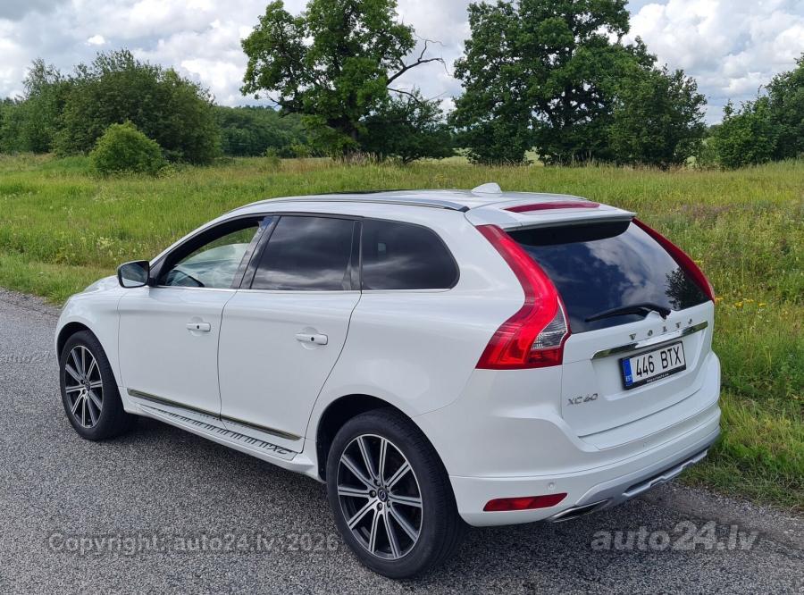 White Volvo XC60 2014 in Tallinn, with an engine capacity of 2.00 L and mileage of 276 thousand km for 9900 €, photo 3 on AUTOMOTO.COM.LV