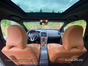 White Volvo XC60 2014 in Tallinn, with an engine capacity of 2.00 L and mileage of 276 thousand km for 9900 €, photo 8 on AUTOMOTO.COM.LV