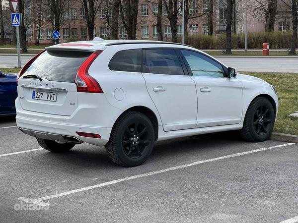 White Volvo XC60 2015 in Narva, with an engine capacity of 2.00 L and mileage of 510 thousand km for 6999 €, photo 7 on AUTOMOTO.COM.LV