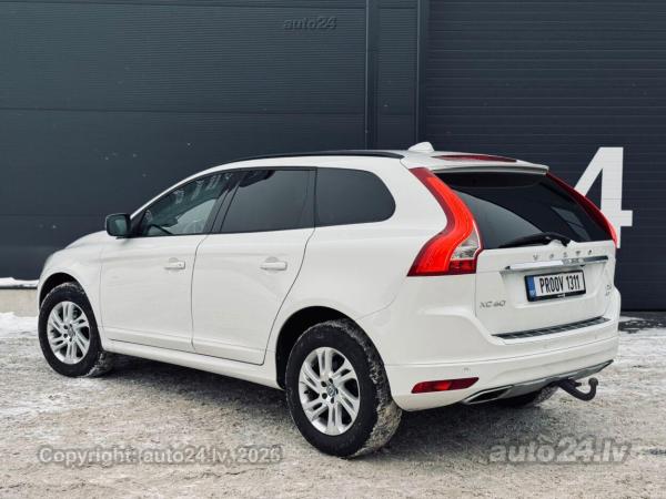 Balts Volvo XC60 2016 Tallina, ar dzinēja tilpumu 2.40 L un nobraukumu 215 tūkst. km par 13490 €, foto 4 vietnē AUTOMOTO.COM.LV