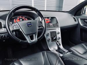 Balts Volvo XC60 2017 Tallina, ar dzinēja tilpumu 2.40 L un nobraukumu 168 tūkst. km par 18900 €, foto 12 vietnē AUTOMOTO.COM.LV