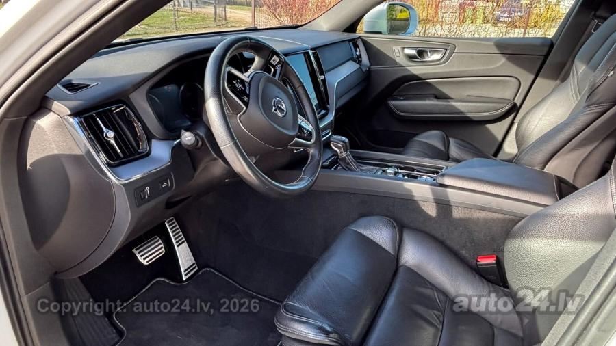 Balts Volvo XC60 2018 Tartu, ar dzinēja tilpumu 2.00 L un nobraukumu 160 tūkst. km par 23700 €, foto 9 vietnē AUTOMOTO.COM.LV