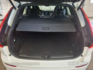 White Volvo XC60 2018 in Tartu, with an engine capacity of 2.00 L and mileage of 246 thousand km for 19900 €, photo 20 on AUTOMOTO.COM.LV