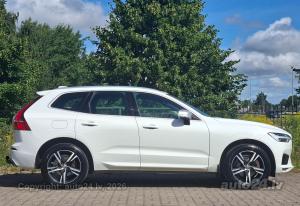White Volvo XC60 2018 in Tartu, with an engine capacity of 2.00 L and mileage of 246 thousand km for 19900 €, photo 22 on AUTOMOTO.COM.LV