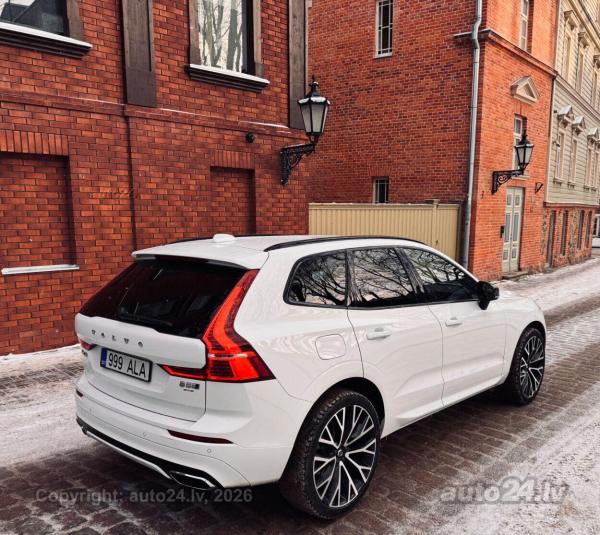White Volvo XC60 2019 in Tartu, with an engine capacity of 2.00 L and mileage of 52 thousand km for 33990 €, photo 6 on AUTOMOTO.COM.LV