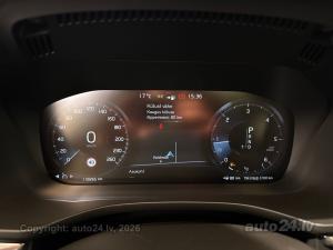 White Volvo XC60 2019 in Tallinn, with an engine capacity of 2.00 L and mileage of 118 thousand km for 23900 €, photo 14 on AUTOMOTO.COM.LV