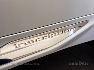 White Volvo XC60 2019 in Tallinn, with an engine capacity of 2.00 L and mileage of 118 thousand km for 23900 €, photo 16 on AUTOMOTO.COM.LV