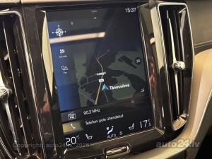 White Volvo XC60 2019 in Tallinn, with an engine capacity of 2.00 L and mileage of 118 thousand km for 23900 €, photo 22 on AUTOMOTO.COM.LV